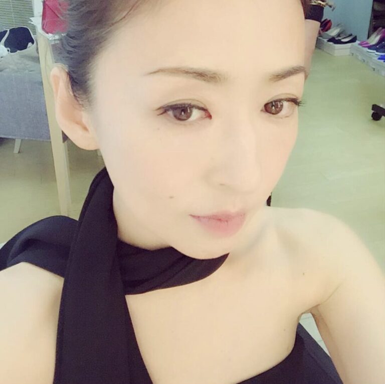 松雪泰子の旦那は元ギタリストのGAKU！離婚後の現在と再婚の可能性は！ | ichiroublog